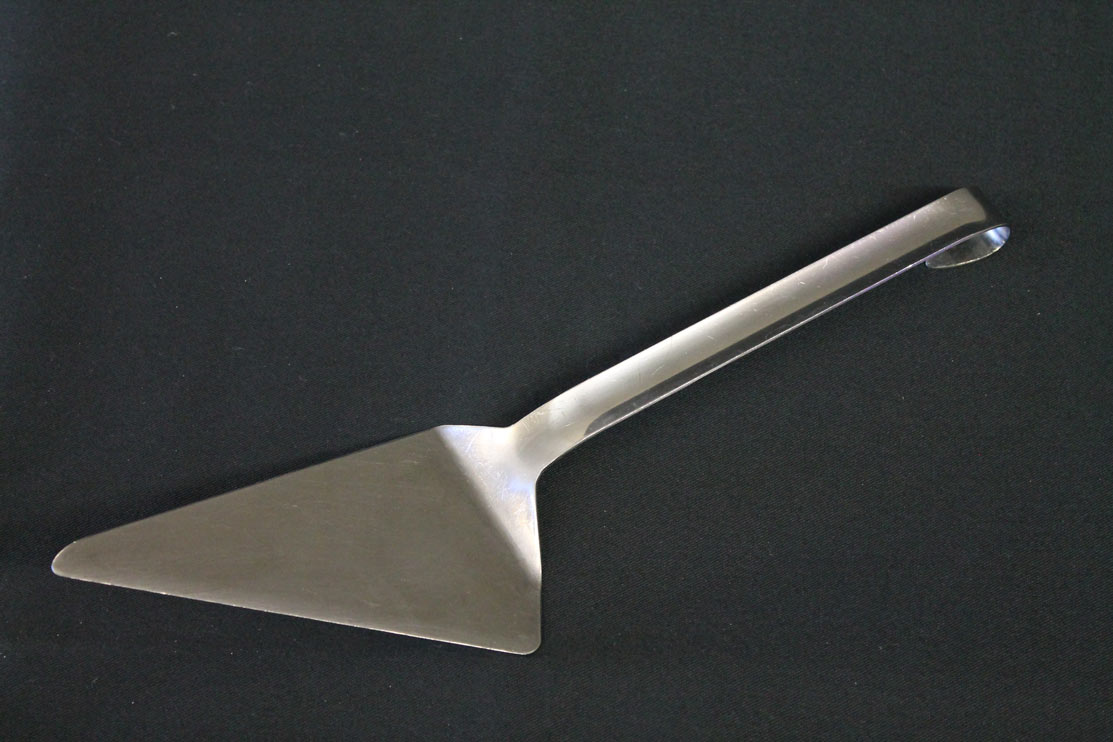Pie Serving Slice | Crockery & catering equipment for hire
